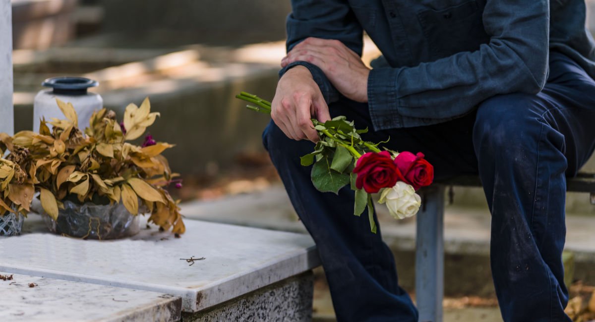 Death, divorce, and savings accounts - National Seniors Australia